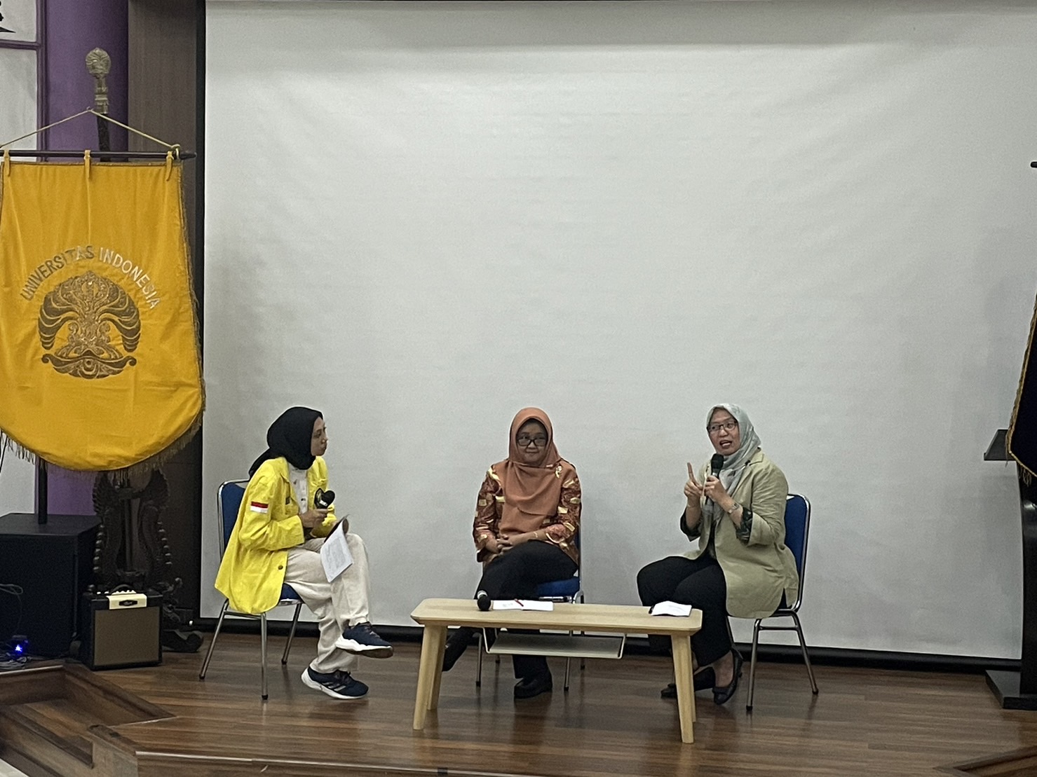 Dengarkan Aspirasi, Pimpinan FKM UI Hadiri Dialog Interaktif Bersama Mahasiswa – FKM UI