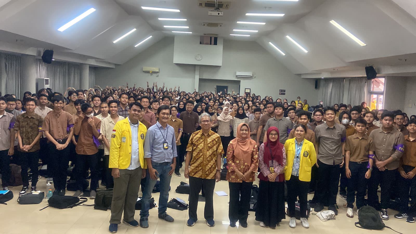 PSAF Program Studi Sarjana 2023 sebagai Perkenalan Dunia Kampus bagi ...